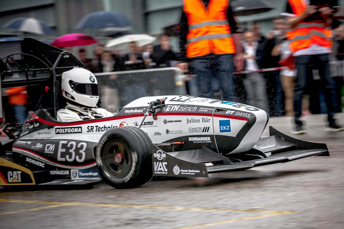 Mit Elektro-Rennwagen «flüela» Platz eins auf der Weltrangliste halten ...