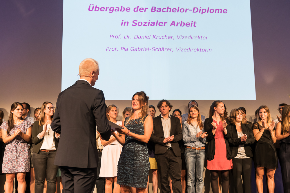 Hochschule Luzern – Soziale Arbeit: Erstmals Sozialpädagoginnen und ...