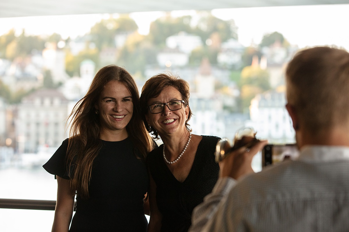 Hochschule Luzern – Wirtschaft: 431 Absolventinnen und Absolventen und ...