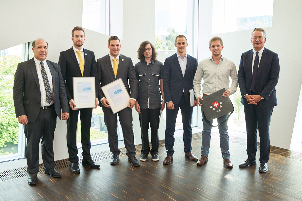 Erste Absolventinnen und Absolventen der Hochschule Luzern – Informatik ...