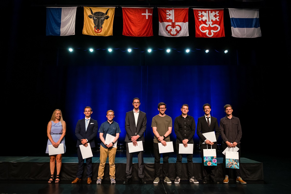 Hochschule Luzern – Informatik: 110 Absolventinnen und Absolventen ...